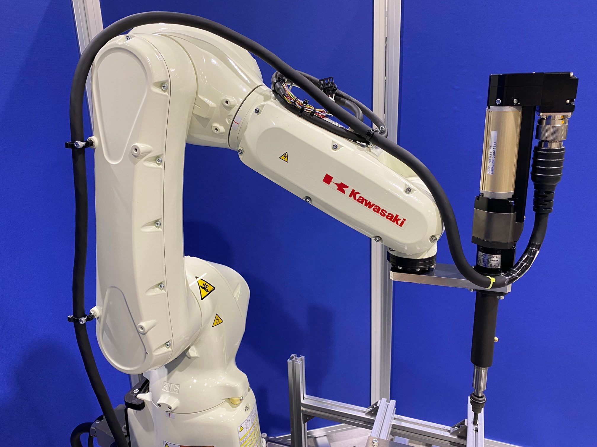 Nutrunner | Industrial Robots by Kawasaki Robotics